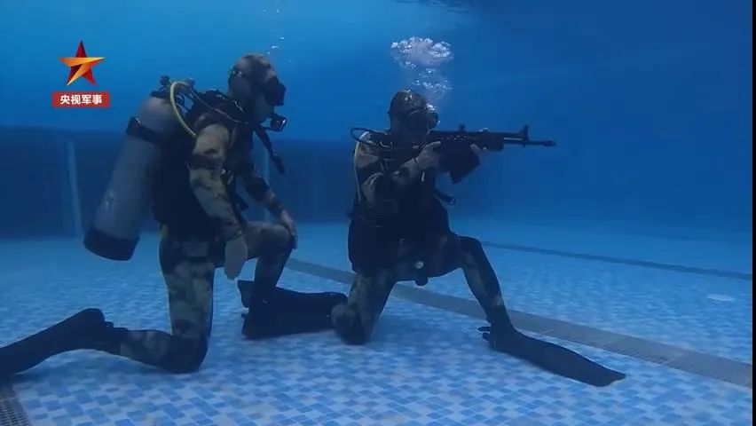 超硬核!特种兵版“特种兵式旅游”