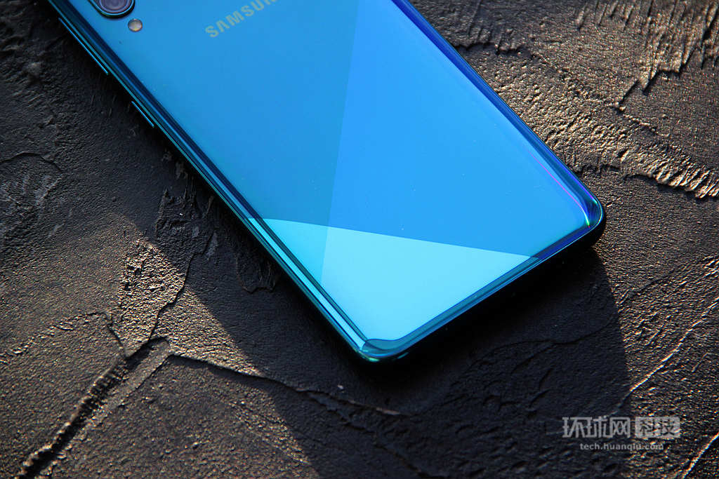 三星Galaxy A50s评测：主打高“颜值”与长续航