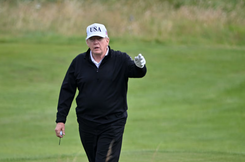 安保升级应对抗议！特朗普访问苏格兰首日：打高尔夫球