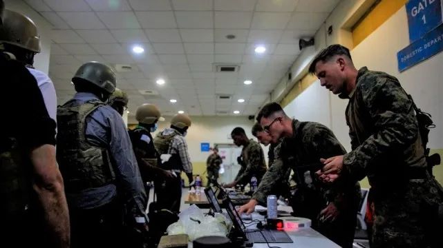 美国驻阿富汗使馆：不要再给我们打电话了