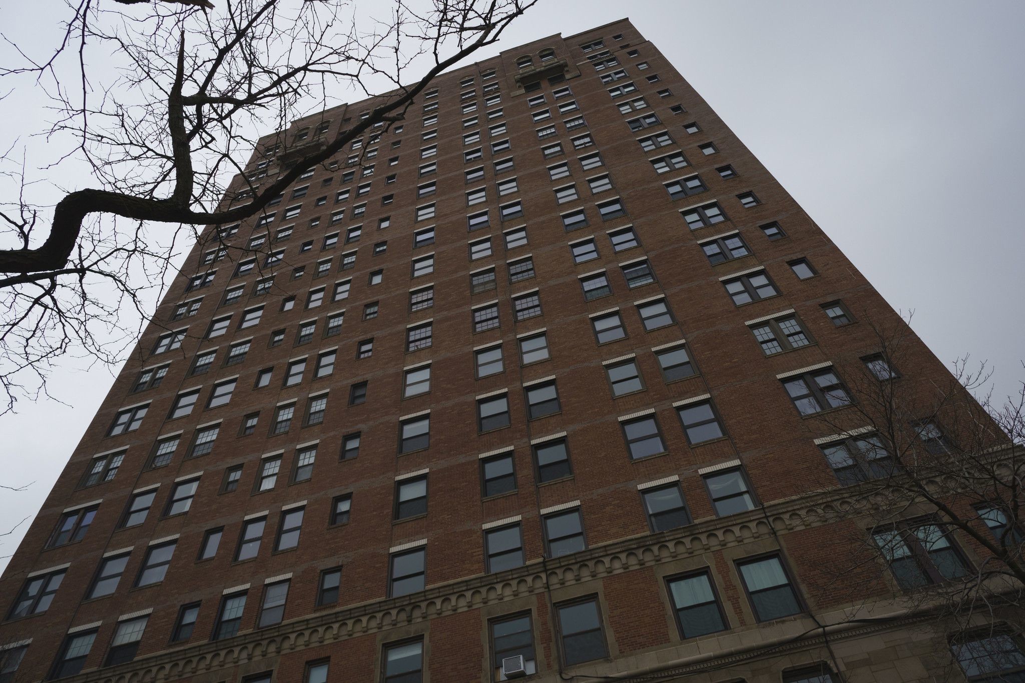 芝加哥发生连环枪击案：枪手肆意射击 一名中国留学生身亡