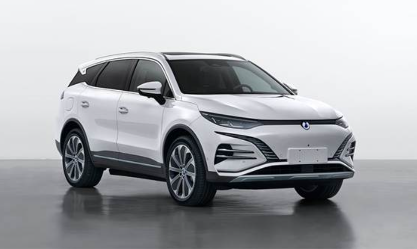 插混/纯电四种动力可选 腾势N8实车申报图曝光