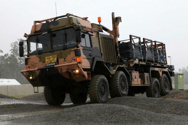 澳大利亚陆军发生重型战术卡车翻车事故，两人死亡