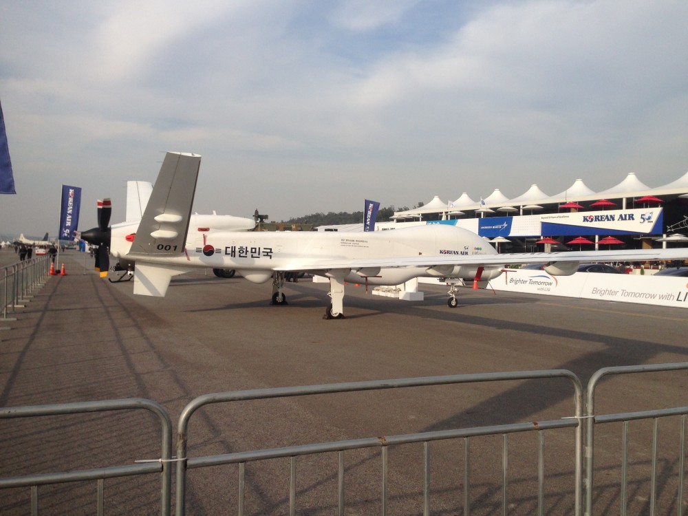 韩国防务展多款自研无人机亮相 隐形无人机亮相